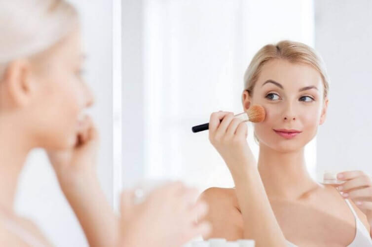 3 recettes de poudre pour le visage - Améliore ta Santé