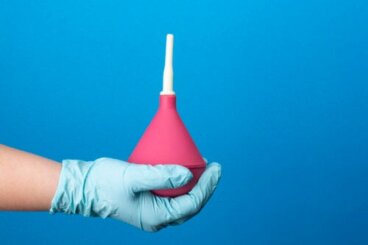 Qu'est-ce qu'un lavement et comment l'utiliser en toute sécurité